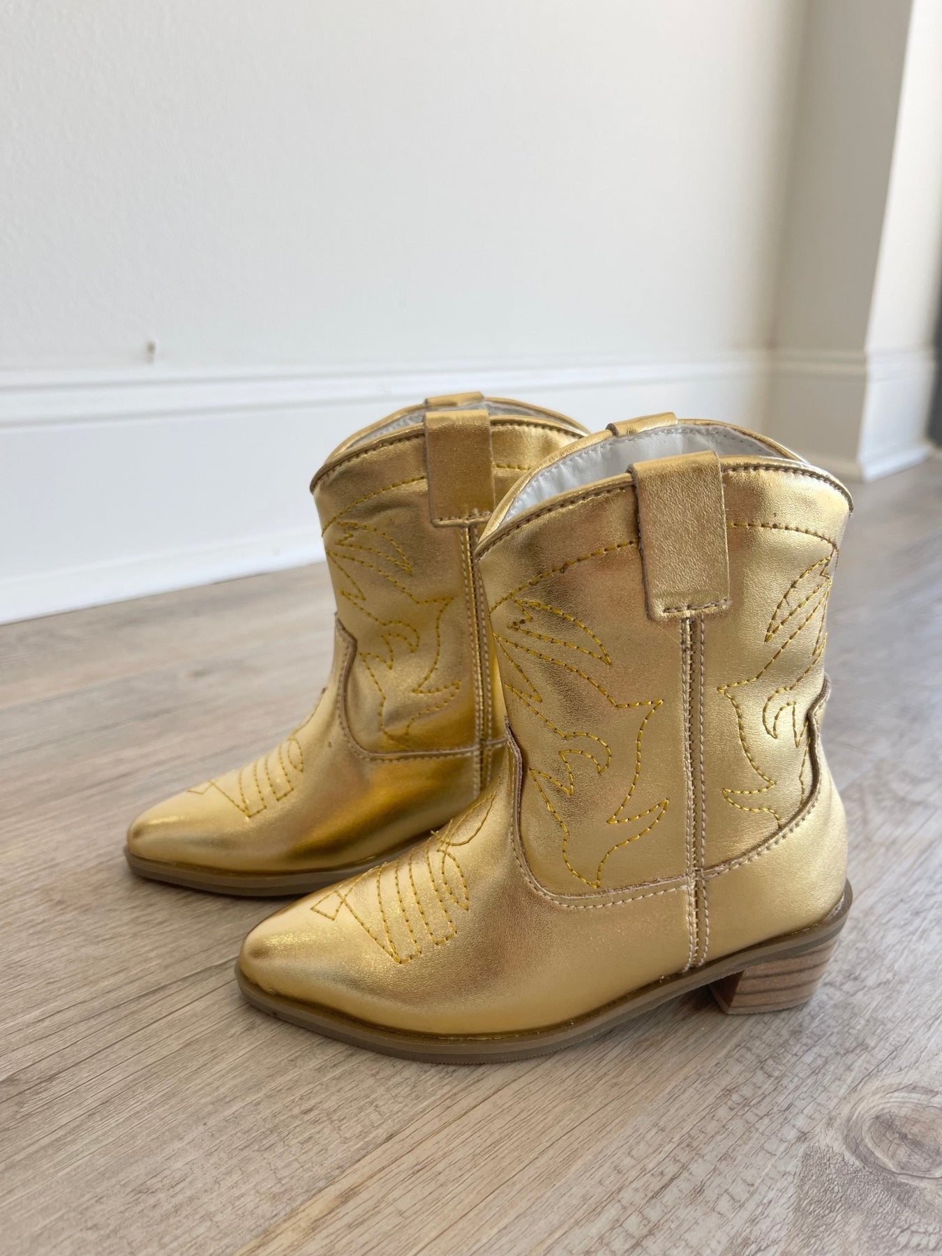 Gold Metallic Boots – GG's Children's Boutique